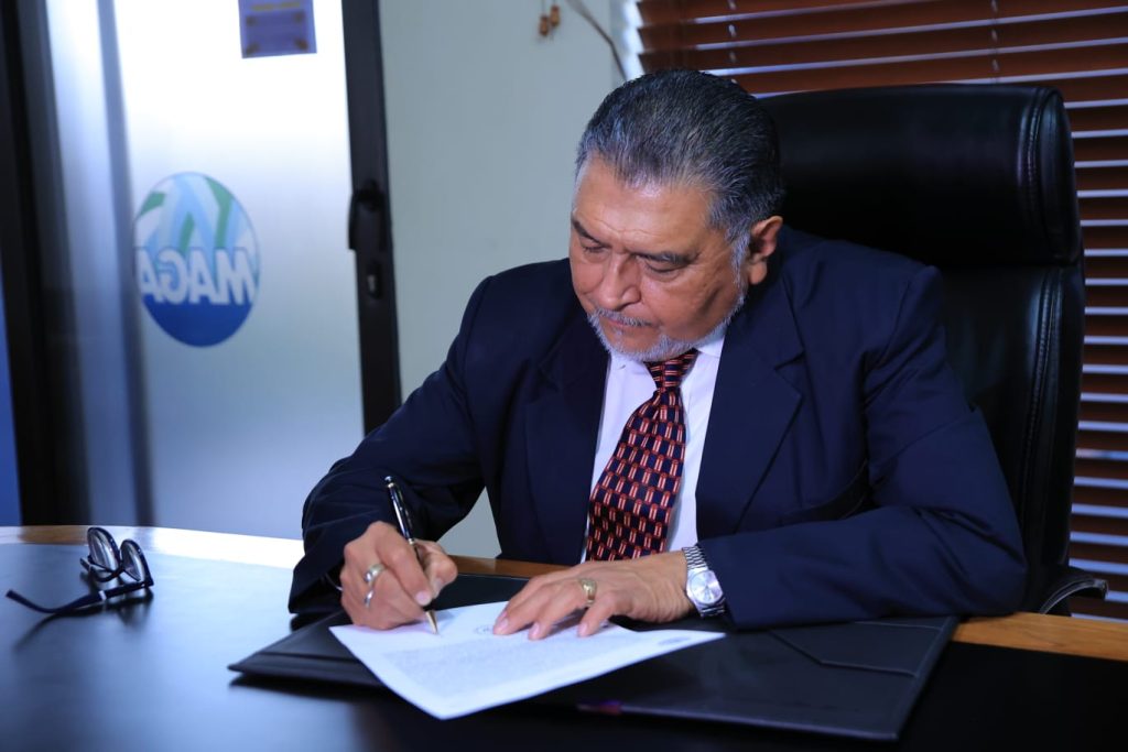 Ingeniero Maynor Estrada asume como ministro del MAGA - Ministerio de ...