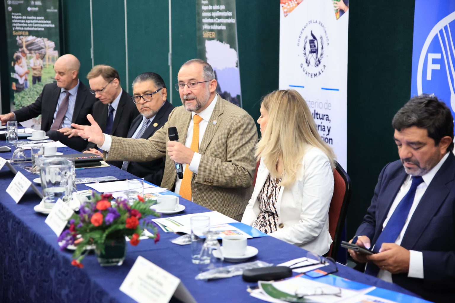 Guatemala inicia proyecto SoilFER para mejorar la productividad ...