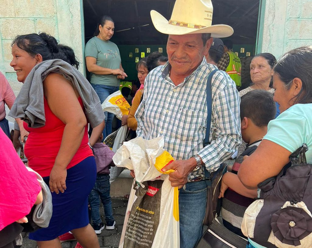 Familias de El Progreso y Jutiapa reciben Alimentos por Acción - VISAN