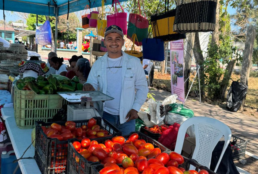 Melchor de Mencos fortalece su economía con la Feria del Agricultor - Ministerio de Agricultura ...